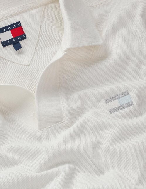 Playera tipo polo Tommy Jeans Badge para hombre 2